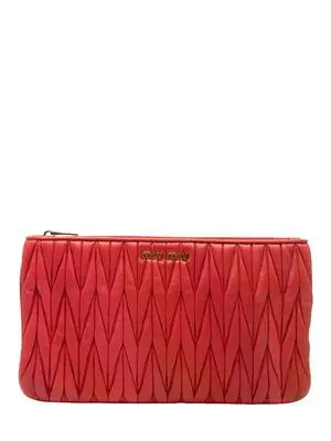 Miu Miu 2010-2026 Matelasse Nappa Clutch Bag - Red
