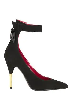 Valentino Garavani Fatale Ankle Strap Pump In Black - Nero