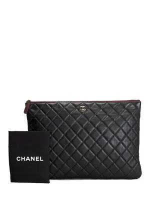 FWRD RENEW Chanel Lambskin O Case Clutch