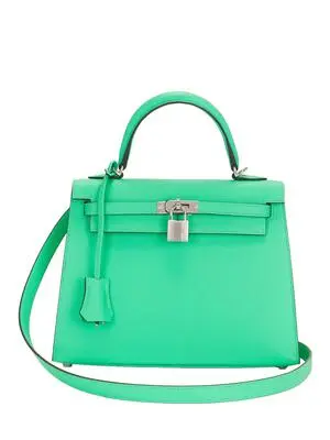 Hermès Epsom Kelly 25 Sellier Handbag In Green - Vert Comics
