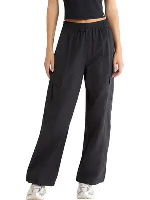 MPG Wide Leg Cargo Pants