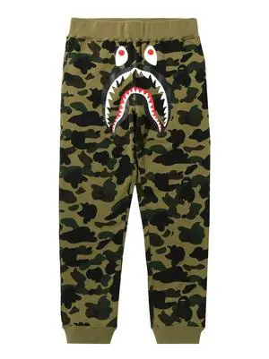 A BATHING APE 1st Camo Shark Slim Sweatpants - Green