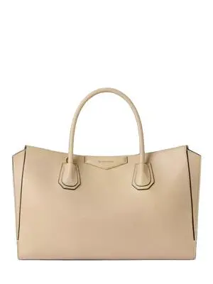 Givenchy Medium Antigona Catchall Bag In Shiny Grained Leather - Neutrals