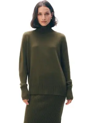 WHITE & WARREN White & Warren Cashmere Oversized Standneck Sweater In Deep Olive Size XS