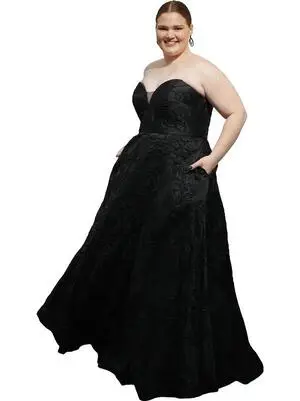 SYDNEY'S CLOSET Jacquard Curvy A-line Strapless Formal Dress - Black