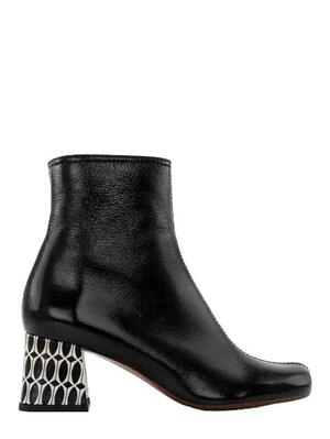 Chie Mihara Muki49 Patent Leather Geometric Print Ankle Boots - Black