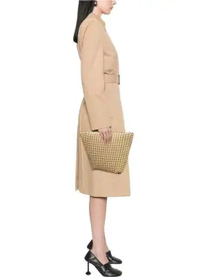 BOTTEGA VENETA 2012-2026 Intrecciato Structure Clutch Bag