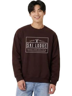 SIMPLY SAGE MARKET Alpine Valley Ski Lodge Graphic Sweatshirt - Chocolate