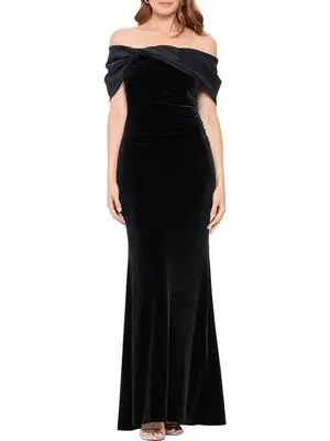 Betsy & Adam Off The Shoulder Ruched Velvet Gown - Black