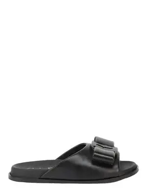 FERRAGAMO Vara Bow Sandals - Black