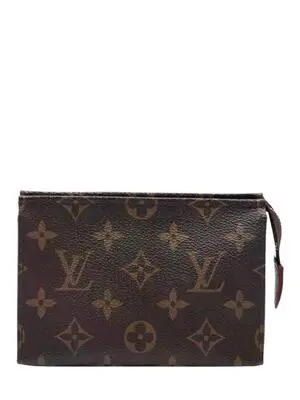LOUIS VUITTON 2019 Monogram Toiletry 15 Pouch - Brown