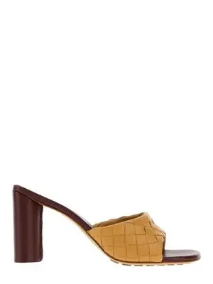 Bottega Veneta Livia Bicolor Woven Leather Mules With High Block Heel - Cream