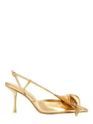 Cult Gaia Calla Pump In Metallic Gold - Brass