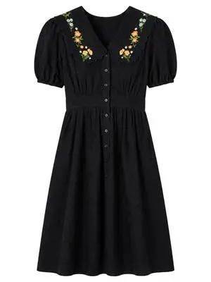 YUMI Short Sleeve Midi Dress With Floral Embroidery - Black