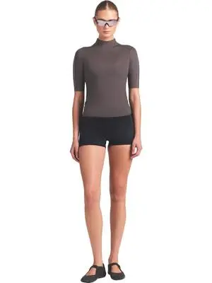 SKIMS Mock Neck Short Sleeve T Shirt | Grey | Large | Nike Weightless Layers Boulder