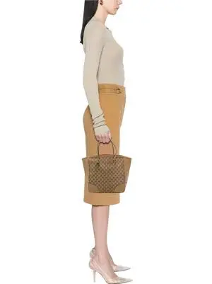 Gucci 2016-2026 Gg Canvas Bree Tote Bag - Neutrals