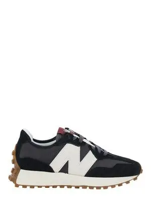 NEW BALANCE New Balance Unisex Low Top Suede Sneaker With Side Logo Detail Black