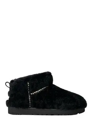 UGG Classic Ultra Mini Fluffed Sheepskin Black