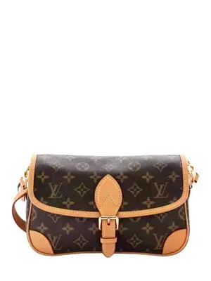 LOUIS VUITTON Diane Nm Handbag Monogram Canvas Crossbody Bag - Brown