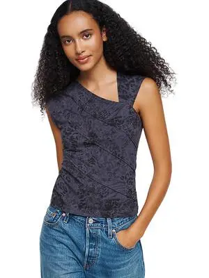 PILCRO Seamed Asymmetrical Top - Grey Pattern