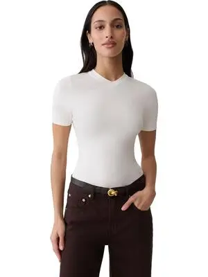 Meshki Janelle High V Neck Short Sleeve Top - Ivory