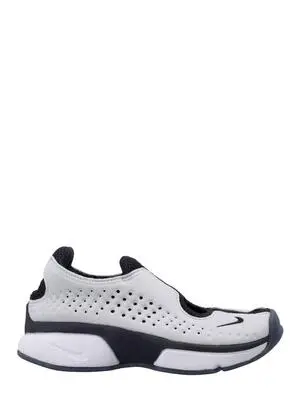 Nike Air Rift 2 Perforated Mesh Slip-on Trainers With Iconic Tabi Toe - Silver