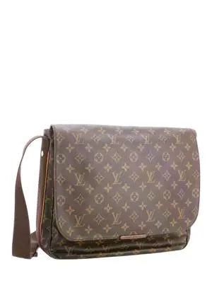 LOUIS VUITTON Beaubourg Messenger Bag Monogram Canvas Gm Crossbody Bag - Brown