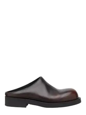 Dark Mahogany (brown)
