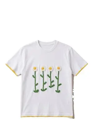 ANA CHIC Daisy Handmade Crochet Applique Cotton Tee - White