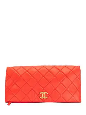 CHANEL Chanel Lambskin Clutch In Orange