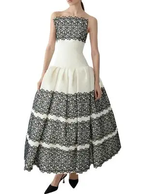Carolina Herrera Strapless Guipure Lace Gown - Ceramic