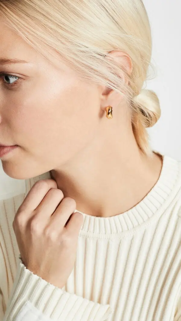 Agmes Small Dahlia Hoop Earrings - Gold Vermeil