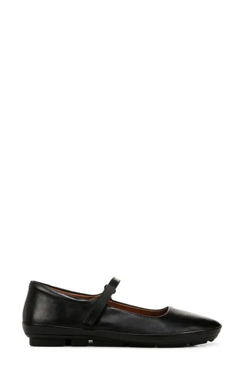 Naturalizer Behold Mary Jane Flat