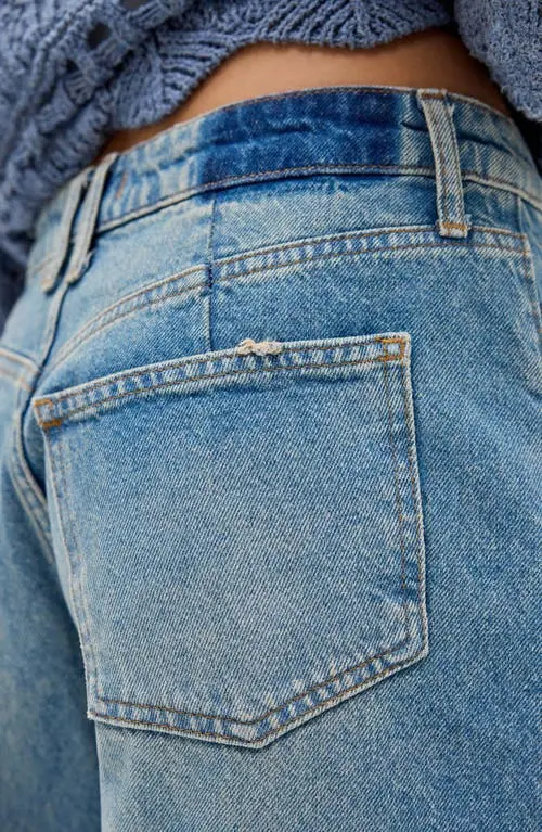 BDG URBAN OUTFITTERS Renae Barrel Jeans