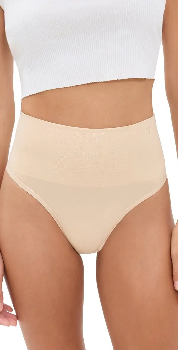 Yummie Seamlessly Shaped Ultralight Thong - Frappe