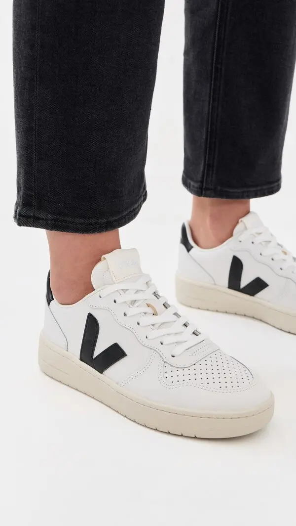 VEJA V-10 Lace Up Sneakers - White/black
