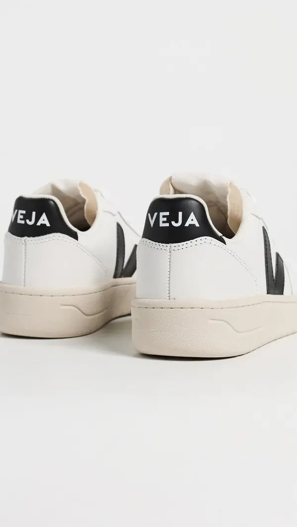 VEJA V-10 Lace Up Sneakers - White/black