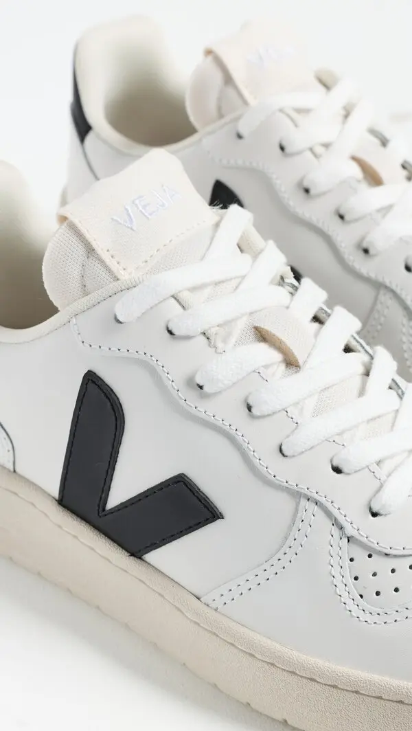 VEJA V-10 Lace Up Sneakers - White/black
