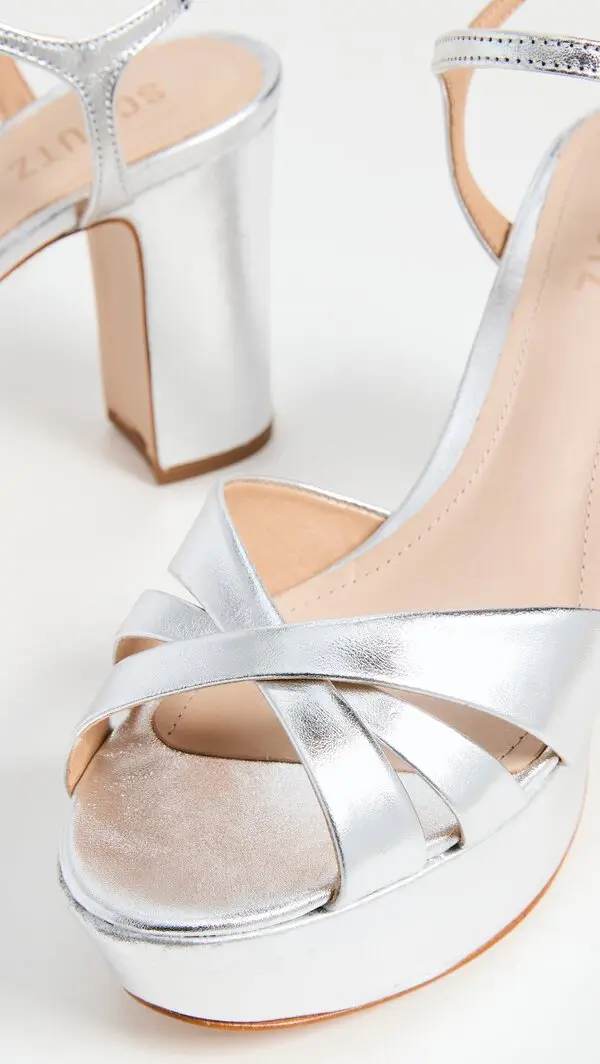 Schutz Keefa Platform Sandals - Prata