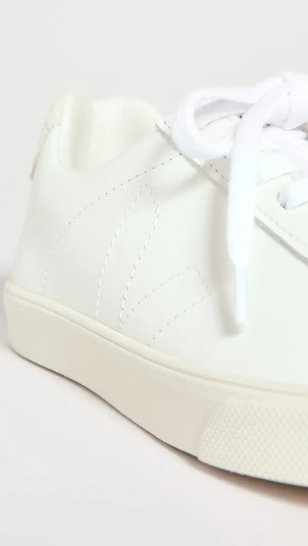 VEJA Esplar Low Top Sneakers - Extra White