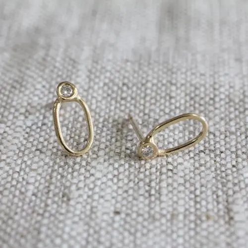 LINN DESIGNS 14k Yellow Sun Shower Diamond Stud Earrings