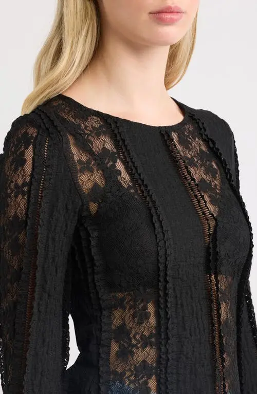 24COLOURS Lace Asymmetric Hem Top