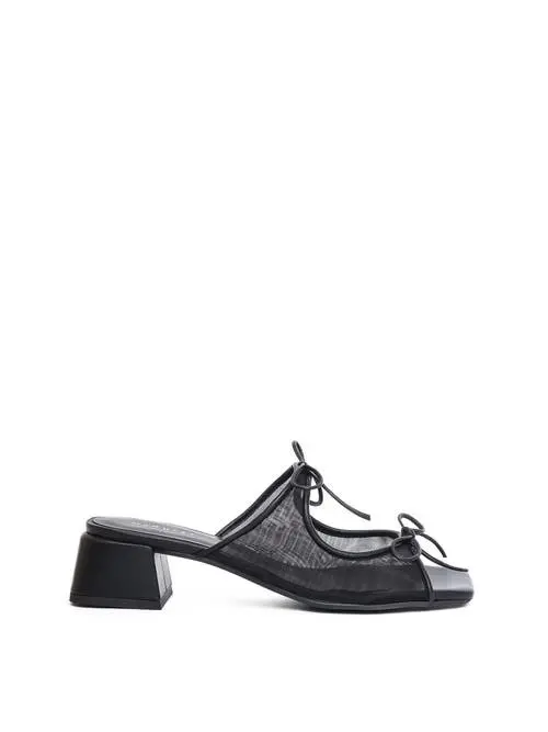 MAGUIRE SHOES Curia Sandal - Black