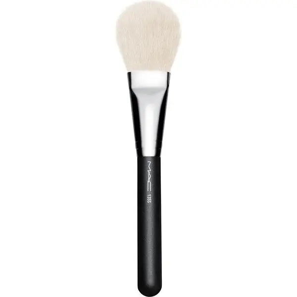 MAC COSMETICS 135s Synthetic Large Flat Powder Brush - No Color