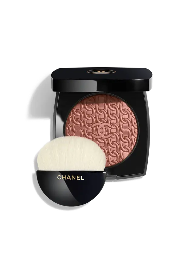 Chanel Les ChaîNes De Illuminating Blush Powder - Red | Editorialist