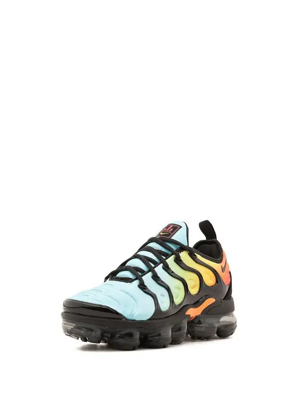 Nike Vapormax Plus Sneakers