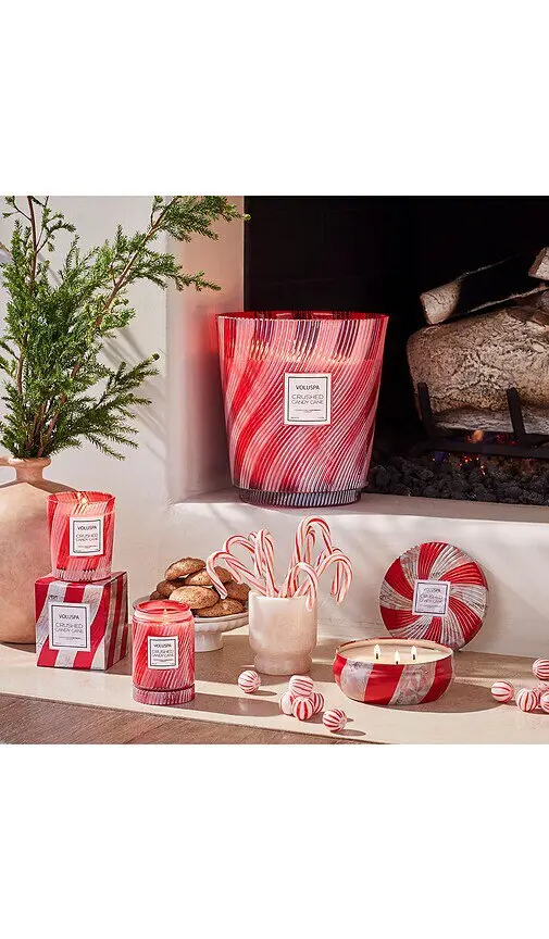 Voluspa 5-wick Hearth Candle In Pink