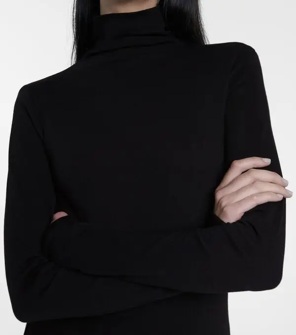 Vince Essential Turtleneck Top