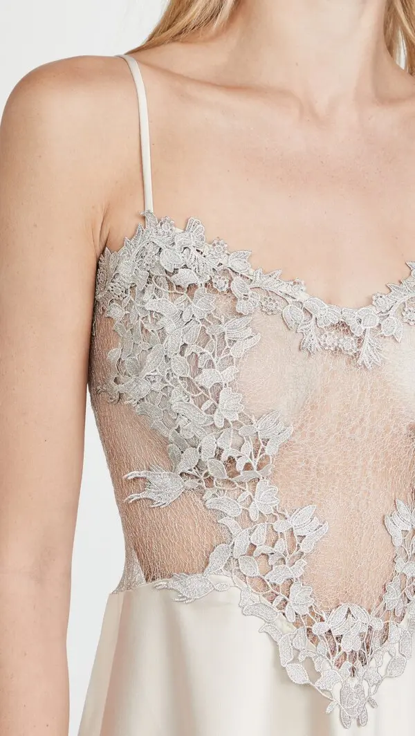 Flora Nikrooz Showstopper Chemise With Lace - Champagne