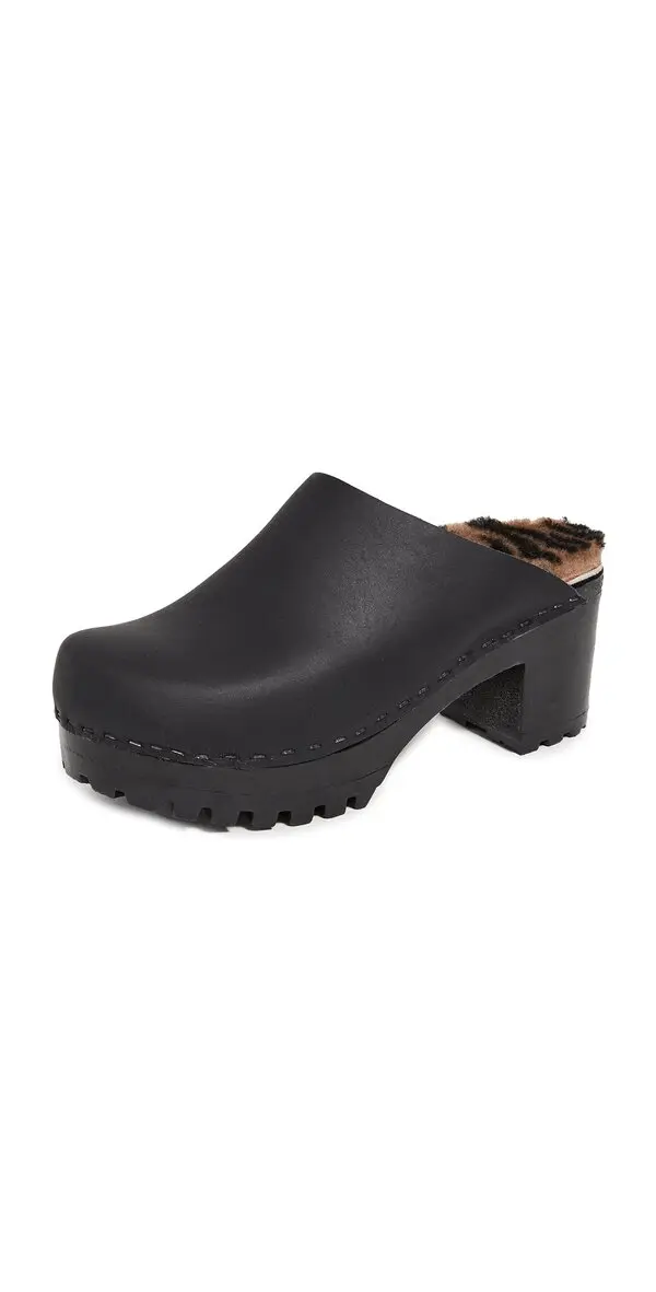 No.6 Liza Mid Tread Clogs